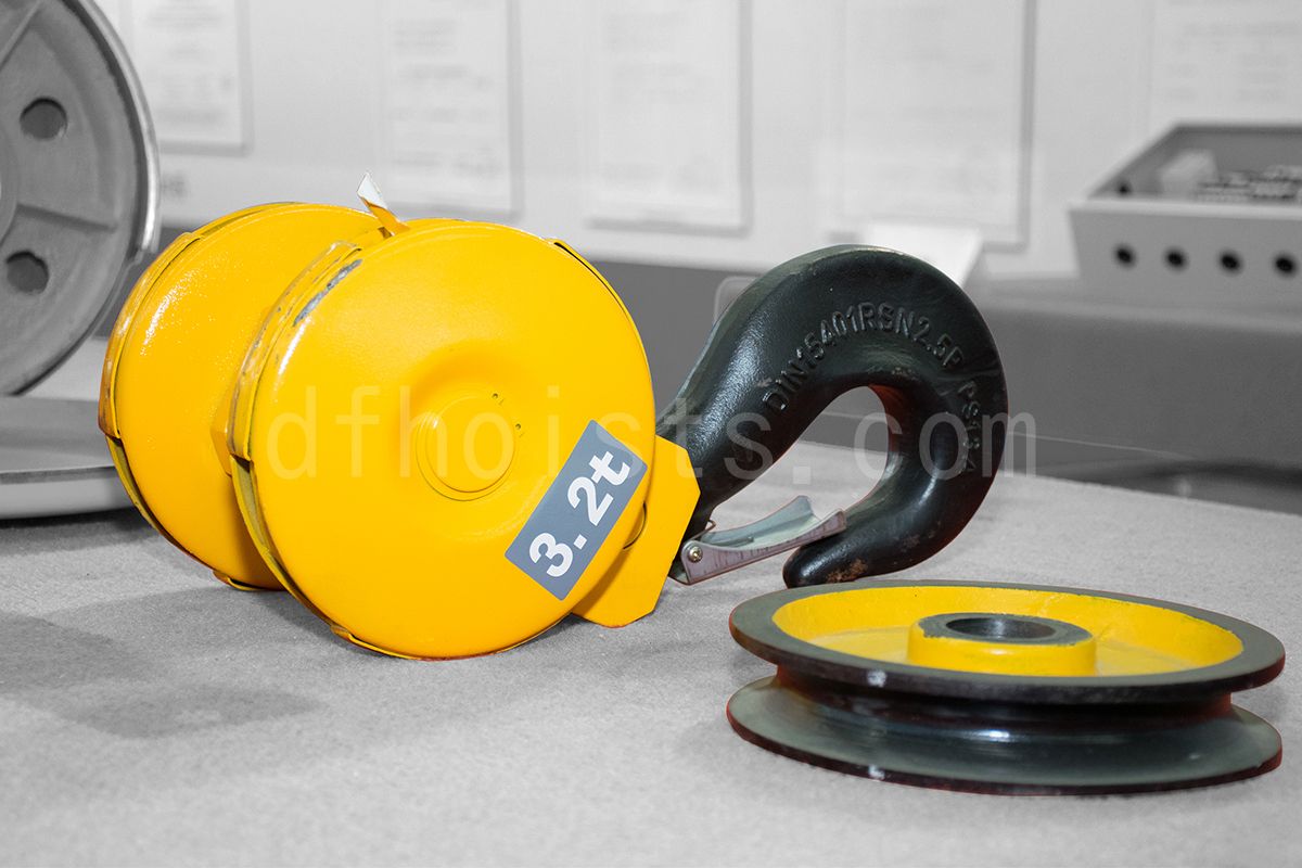 FEM Standard Lifting Hooks Manufacturer | Cost Effective | Dafang Crane